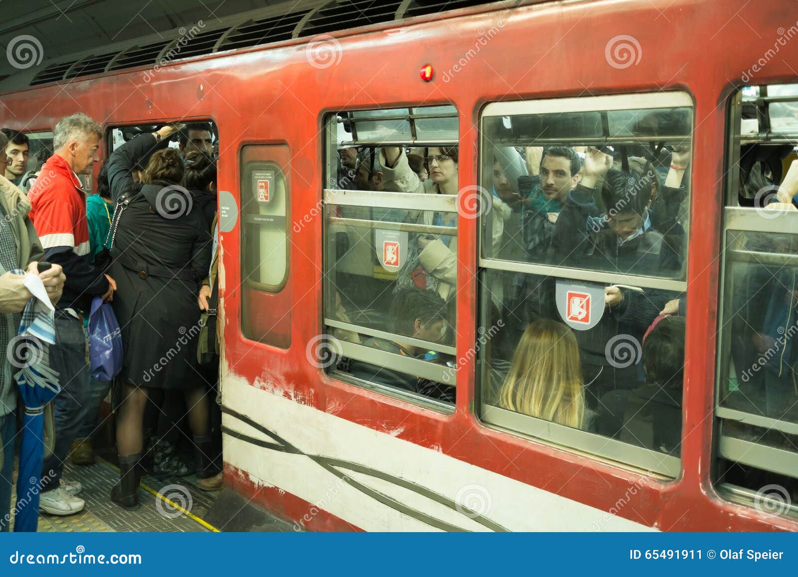 NYC Subway MTA Crowded People Taking Train Editorial Photo ...