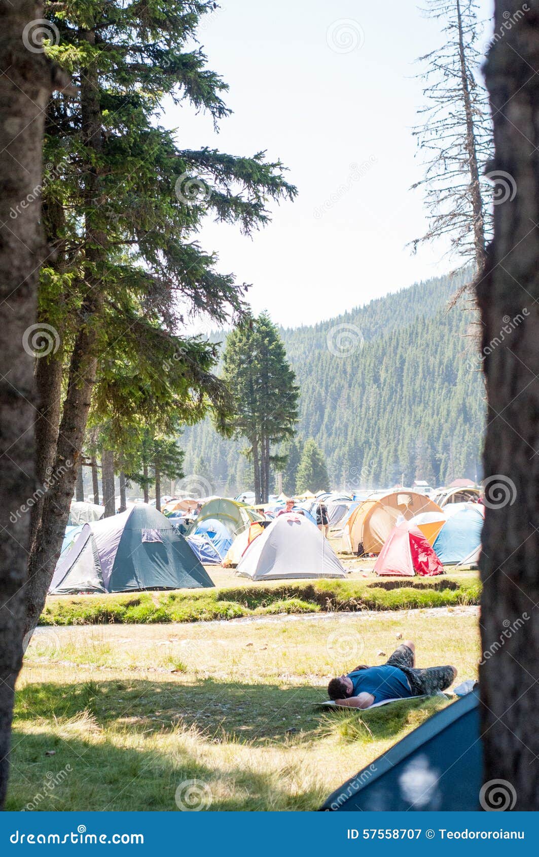 Crowded camping editorial photography. Image of clouds - 57558707