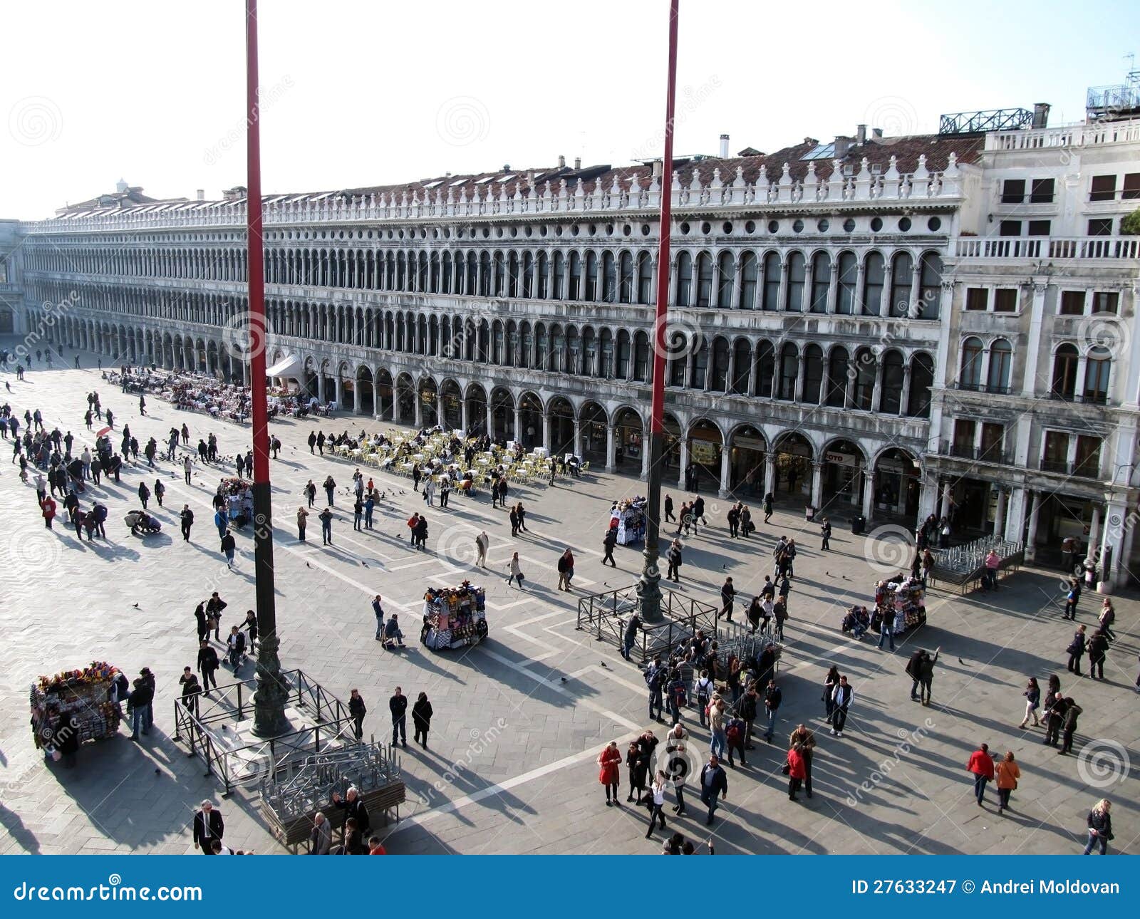 Crowded square in Venice editorial photography. Image of outdoor - 27633247