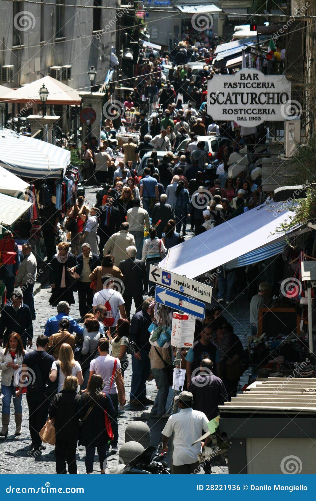 Crowded street editorial photo. Image of italy, people - 28221936