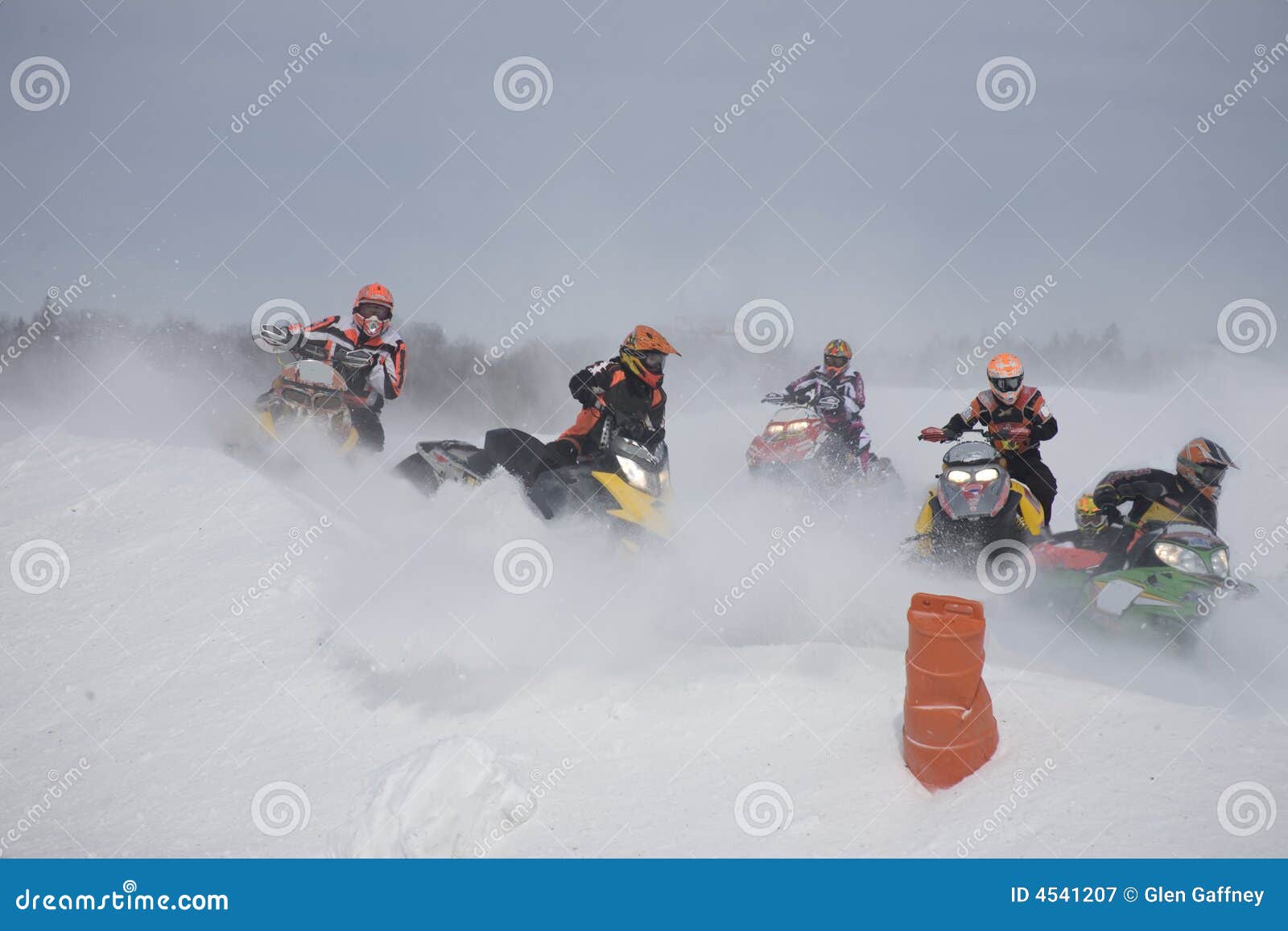 Crowded track stock image. Image of snowsuits, speed, winter - 4541207
