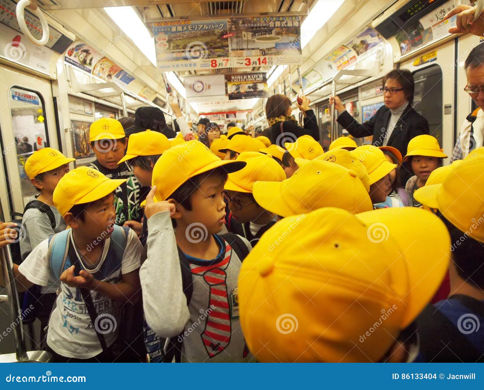 Crowded Train editorial stock image. Image of crowds - 86133404