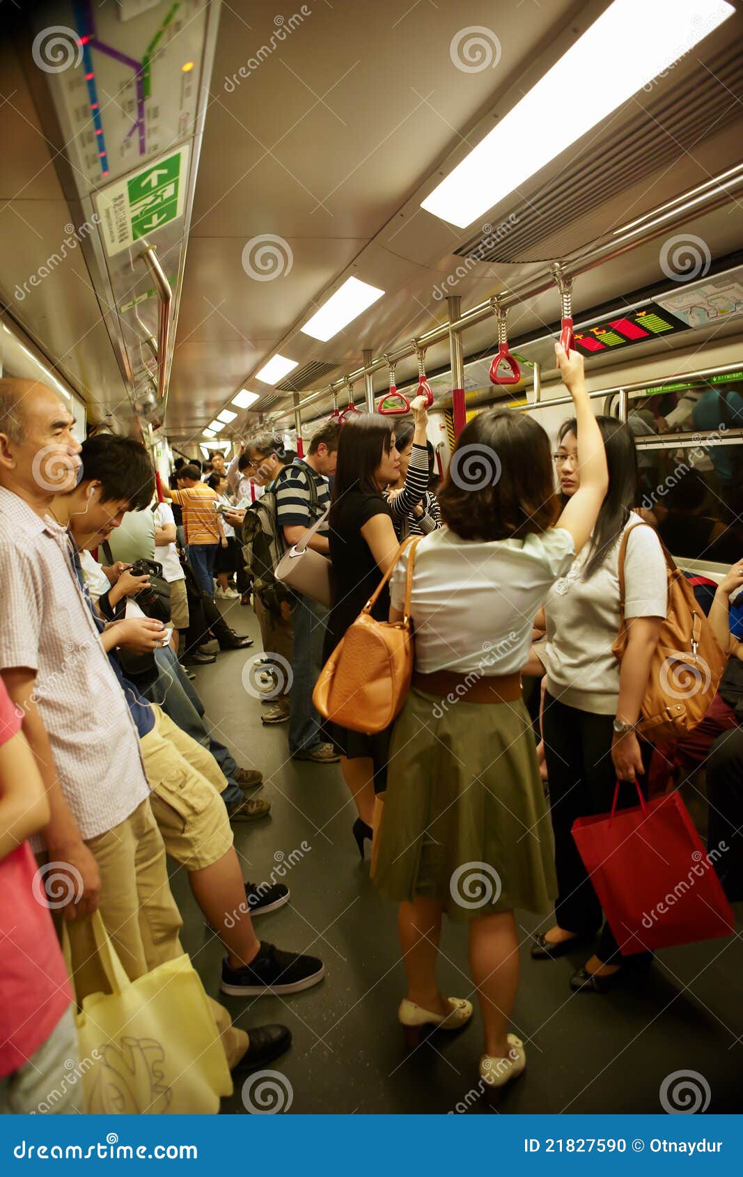 Crowds in side MRT editorial image. Image of china, people - 21827590