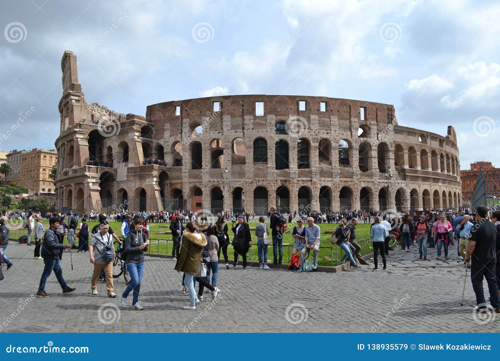 Crowds Tourists Colosseum Rome Italy Editorial Stock Image - Image of ... Crowds Tourists Colosseum Rome Italy Editorial Stock Image - Image of ...