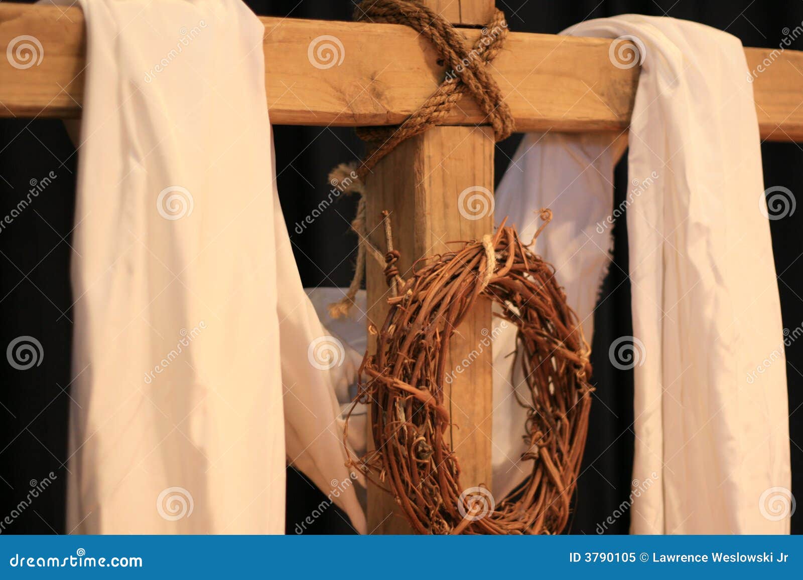 Crown And Cross Royalty Free Stock Photo - Image: 3790105