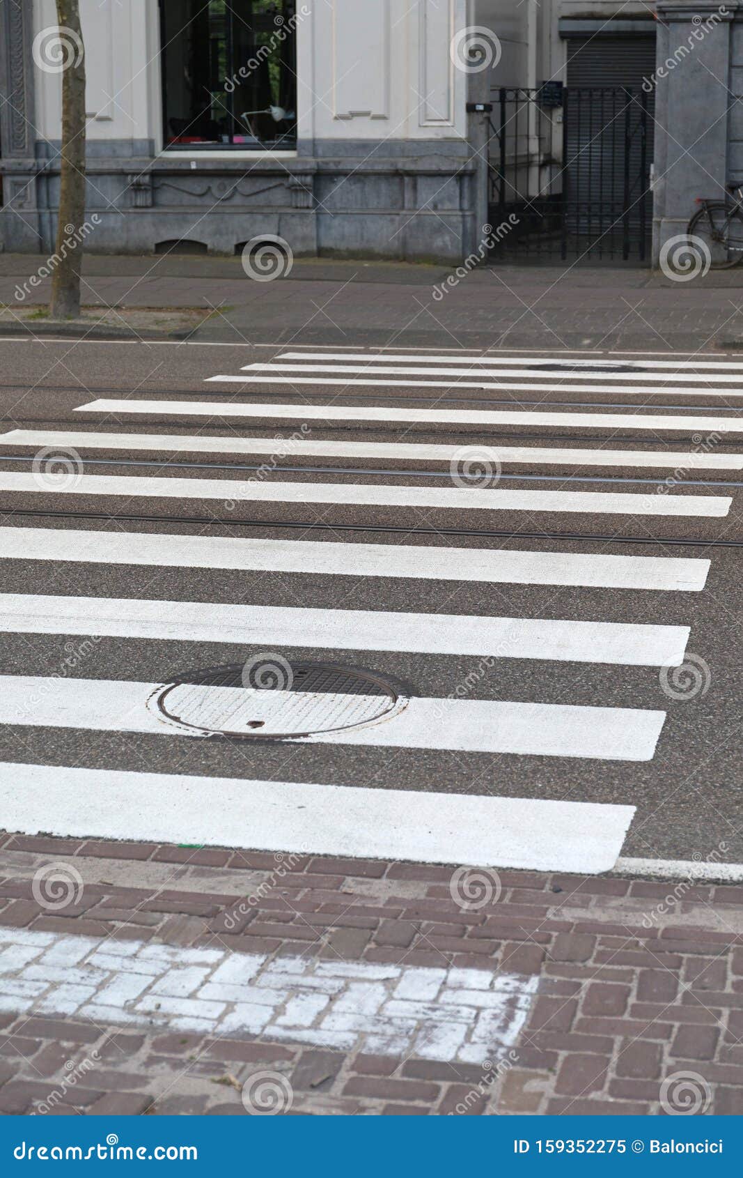 Cruce peatonal imagen de archivo. Imagen de cruce, neerlandeses - 159352275