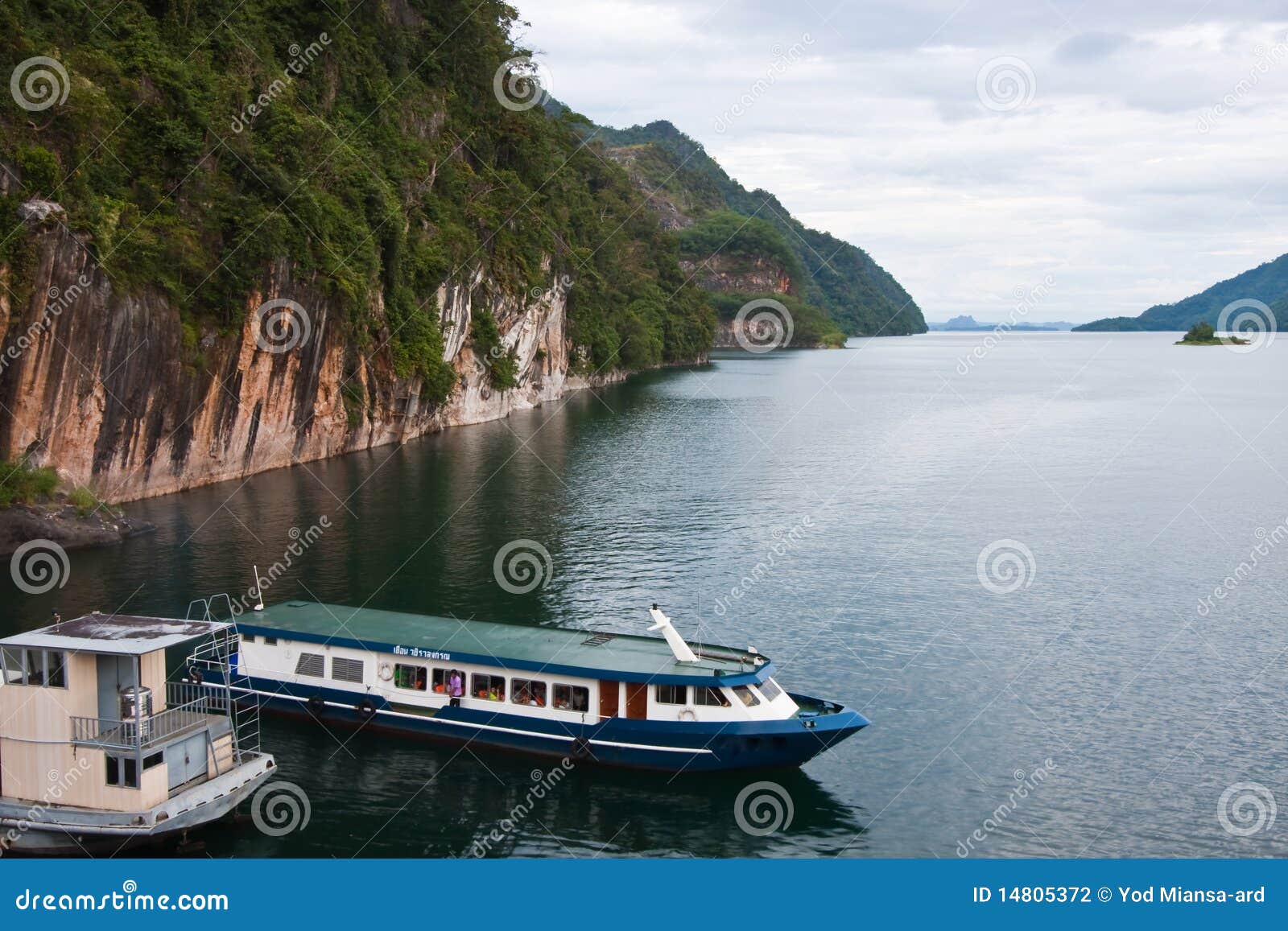 Cruise in Dam stock photo. Image of landing, nature, recreation - 14805372