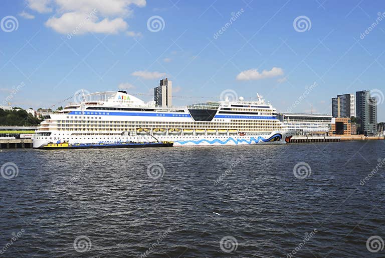 Cruise ship AIDAblu editorial stock image. Image of cityscape - 21289564