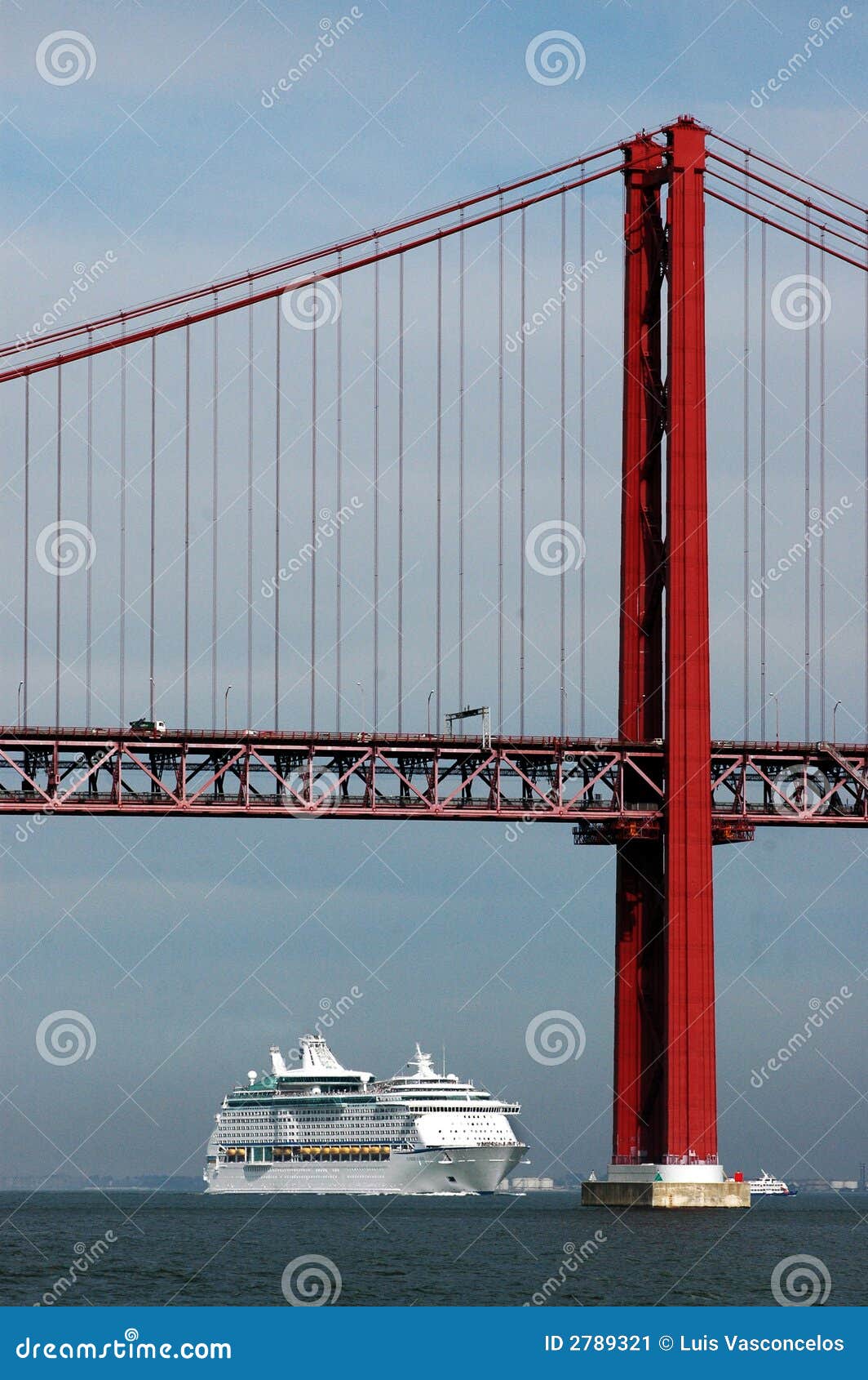 Cruise Ship and the Bridge stock image. Image of ship - 2789321