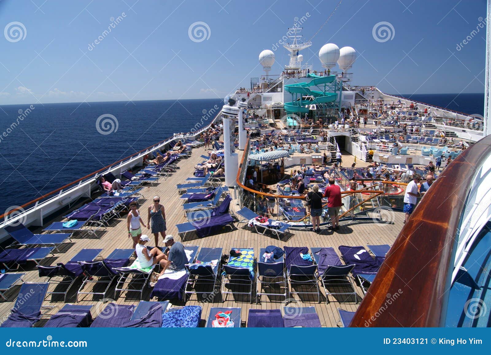 Cruise ship embarked editorial photo. Image of cloud - 23403121