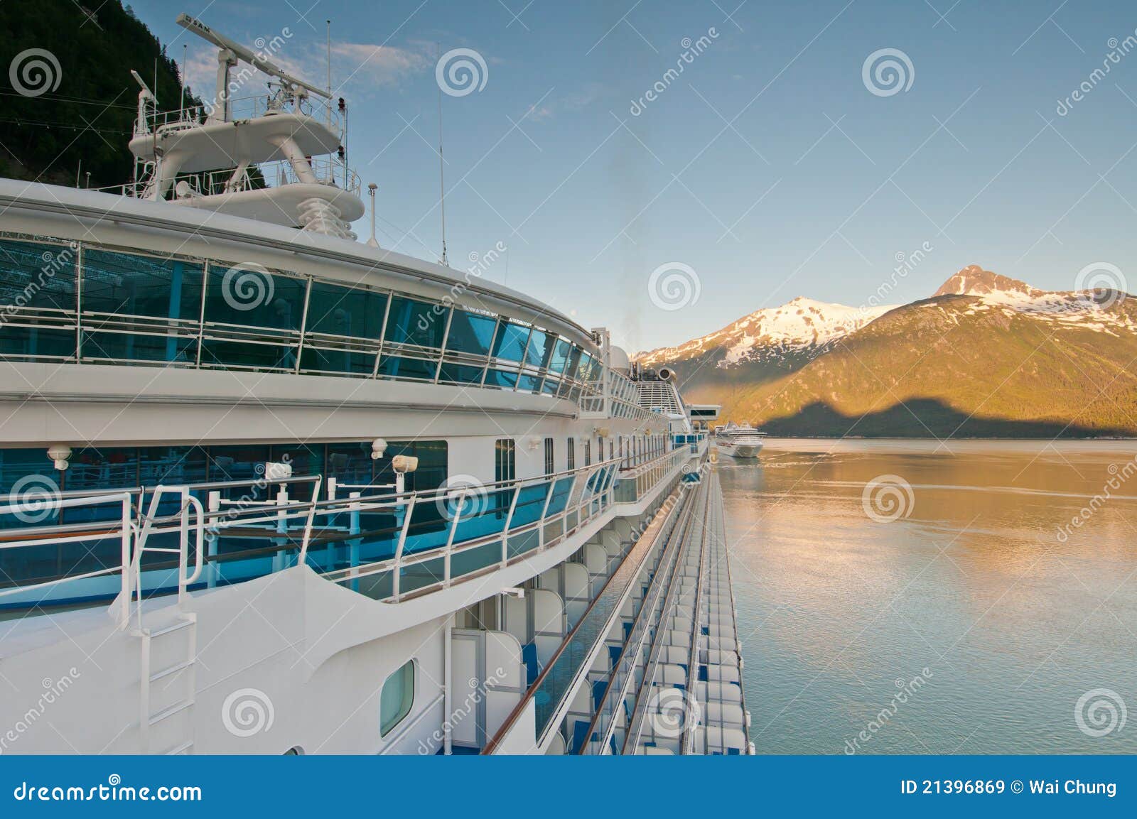 Cruise ship at harbor stock image. Image of view, room - 21396869