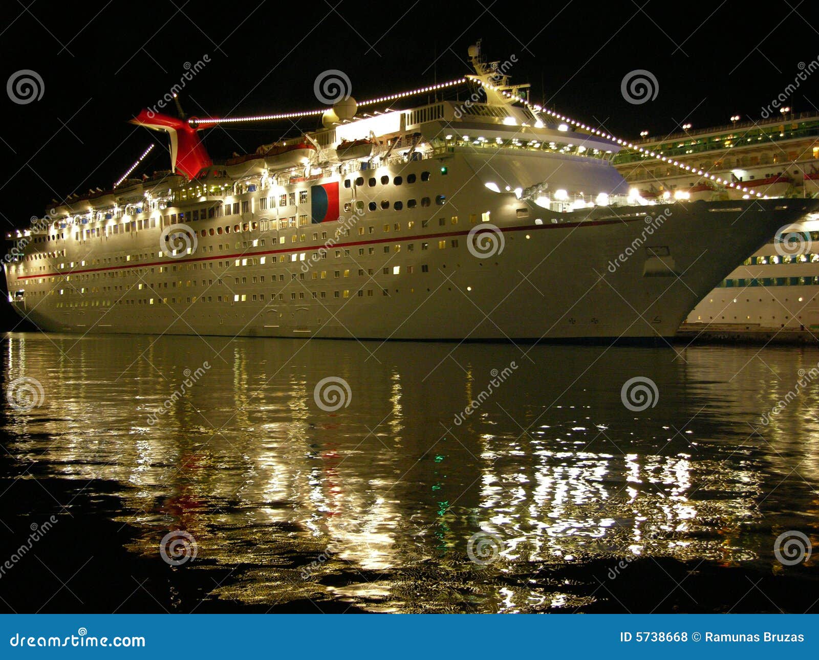 The Cruise Ship at Night stock photo. Image of caribbean - 5738668