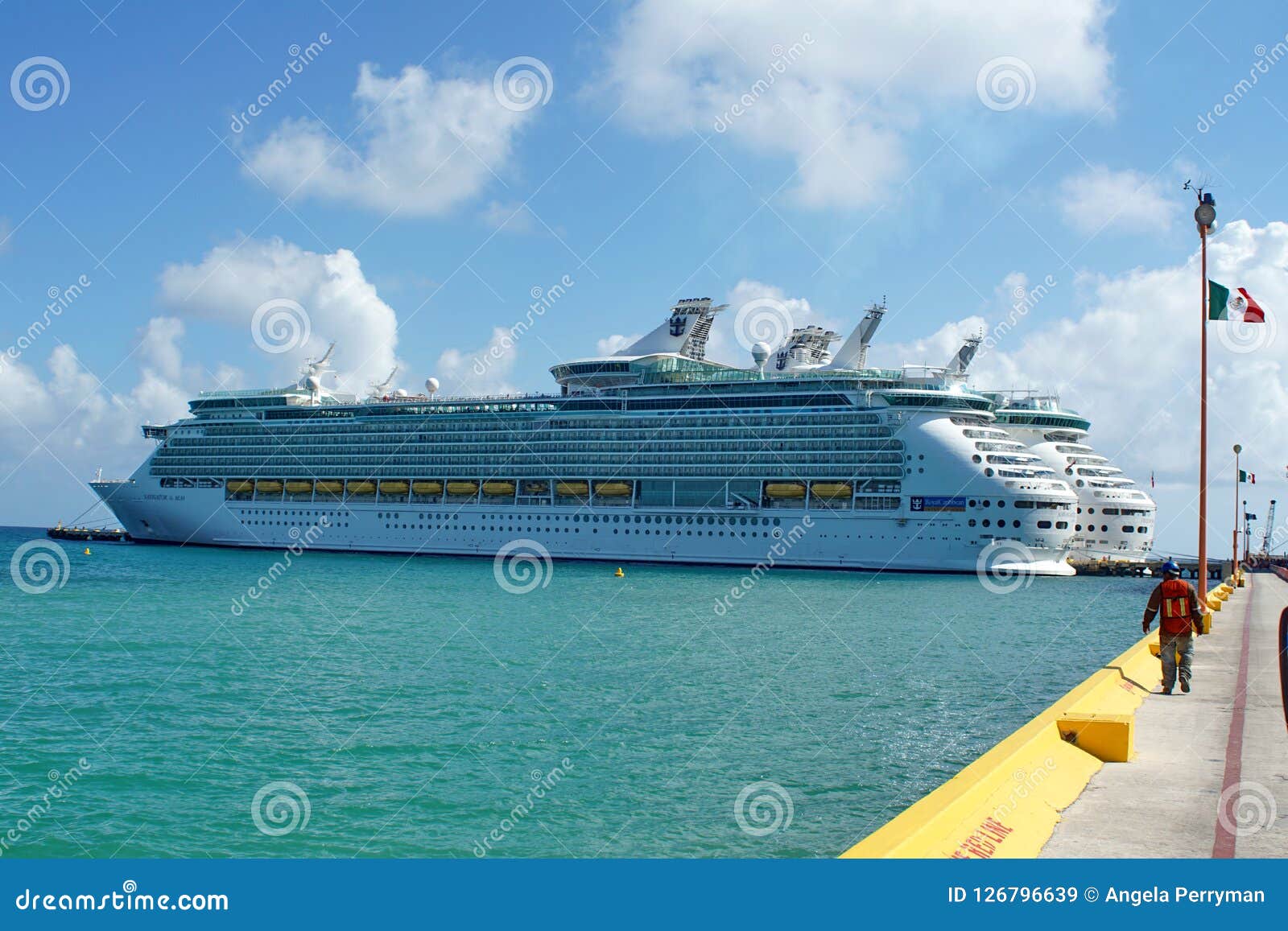 Cruise ship at a pier editorial stock image. Image of dock - 126796639