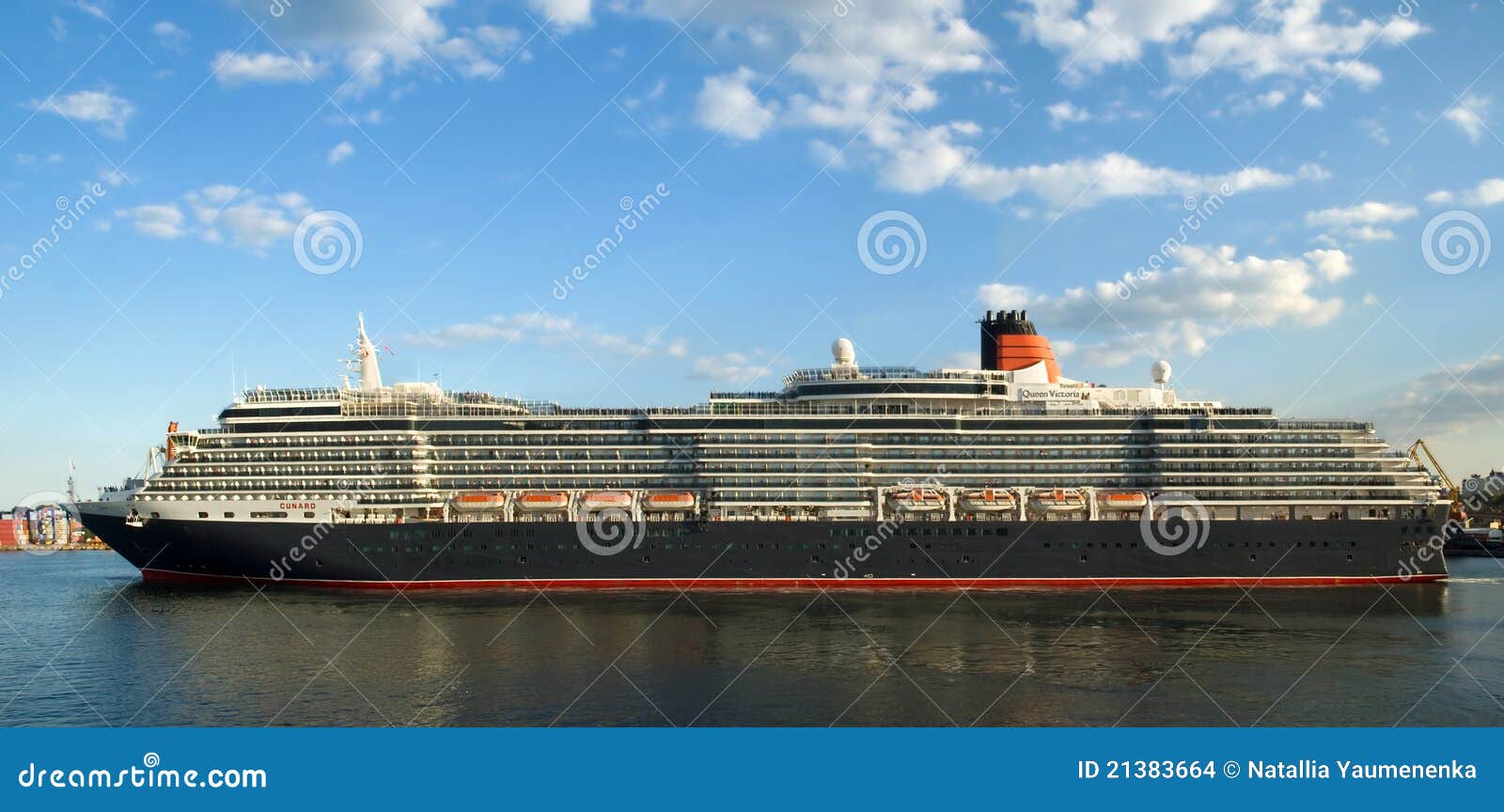 Cruise ship Queen Victoria editorial stock image. Image of dock - 21383664