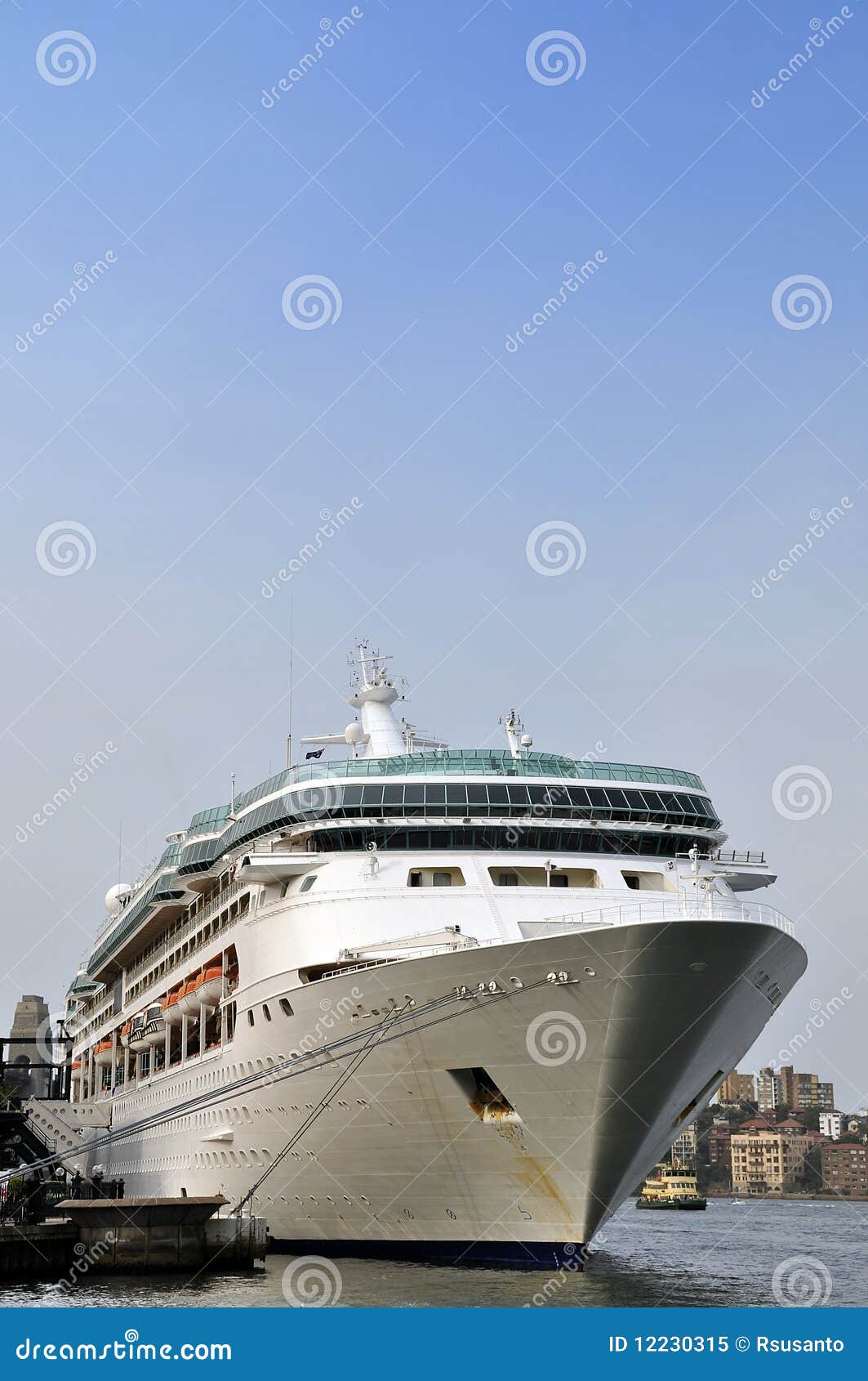 A Cruise Ship in Sydney Harbor Stock Image - Image of leisure, sydney ...