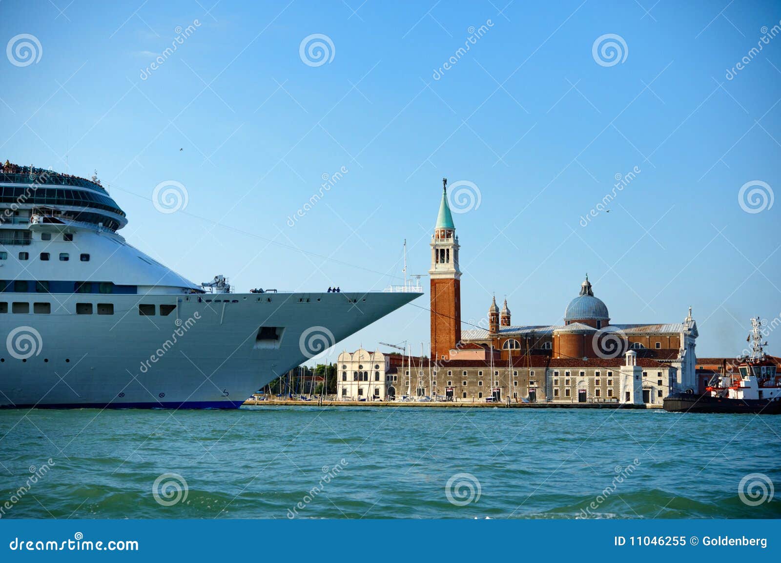 Cruise ship in Venice stock image. Image of maggiore - 11046255