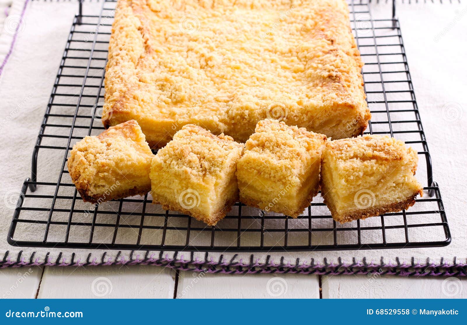 Crumble topping cake, stock photo. Image of dessert, cake - 68529558