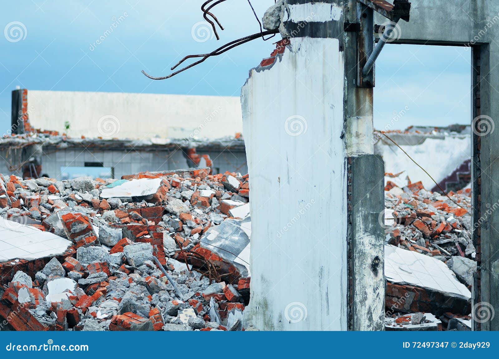 Crumbled Building, Abandoned Broken Ruined House, Seismic, Design ...