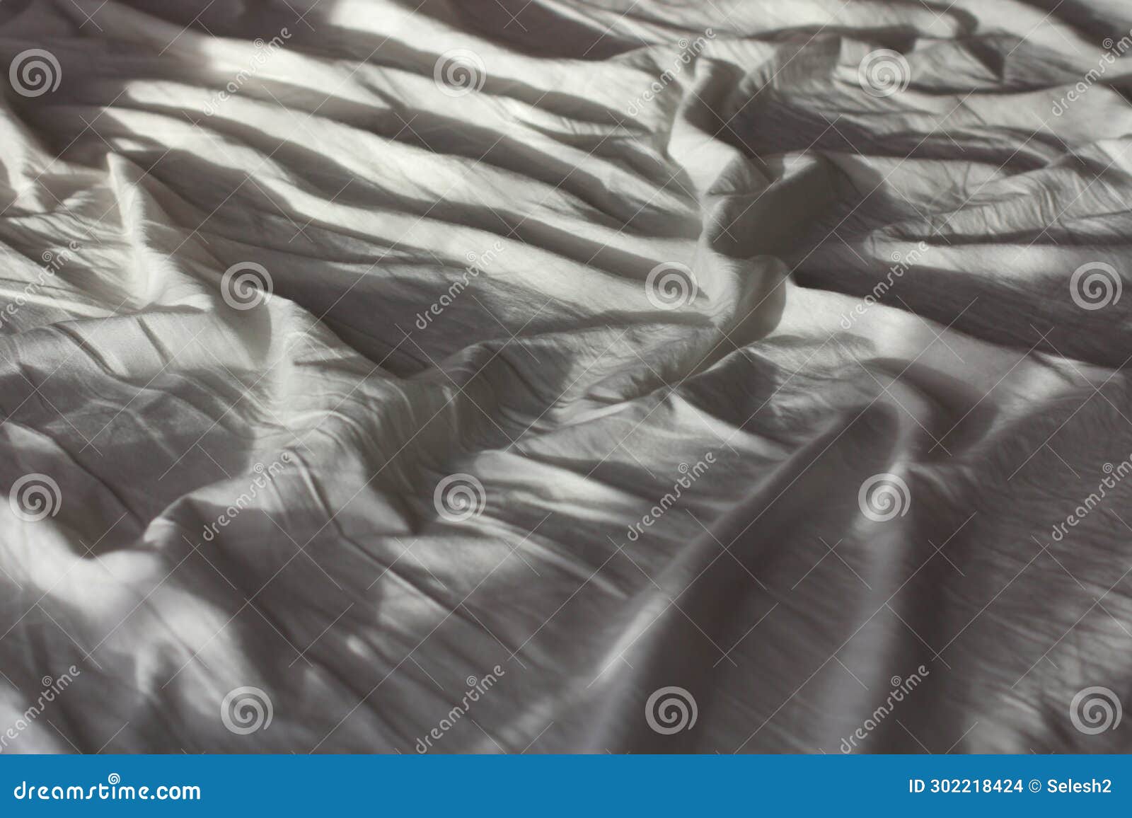 Crumpled White Sheets, Empty Bed Sheet Stock Photo - Image of smooth ...