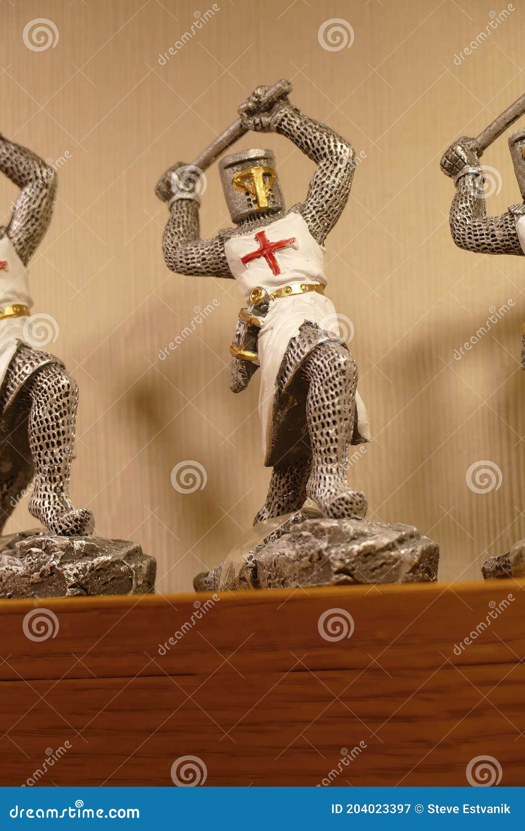 Crusader Knights in White Tunic Editorial Photography - Image of ...