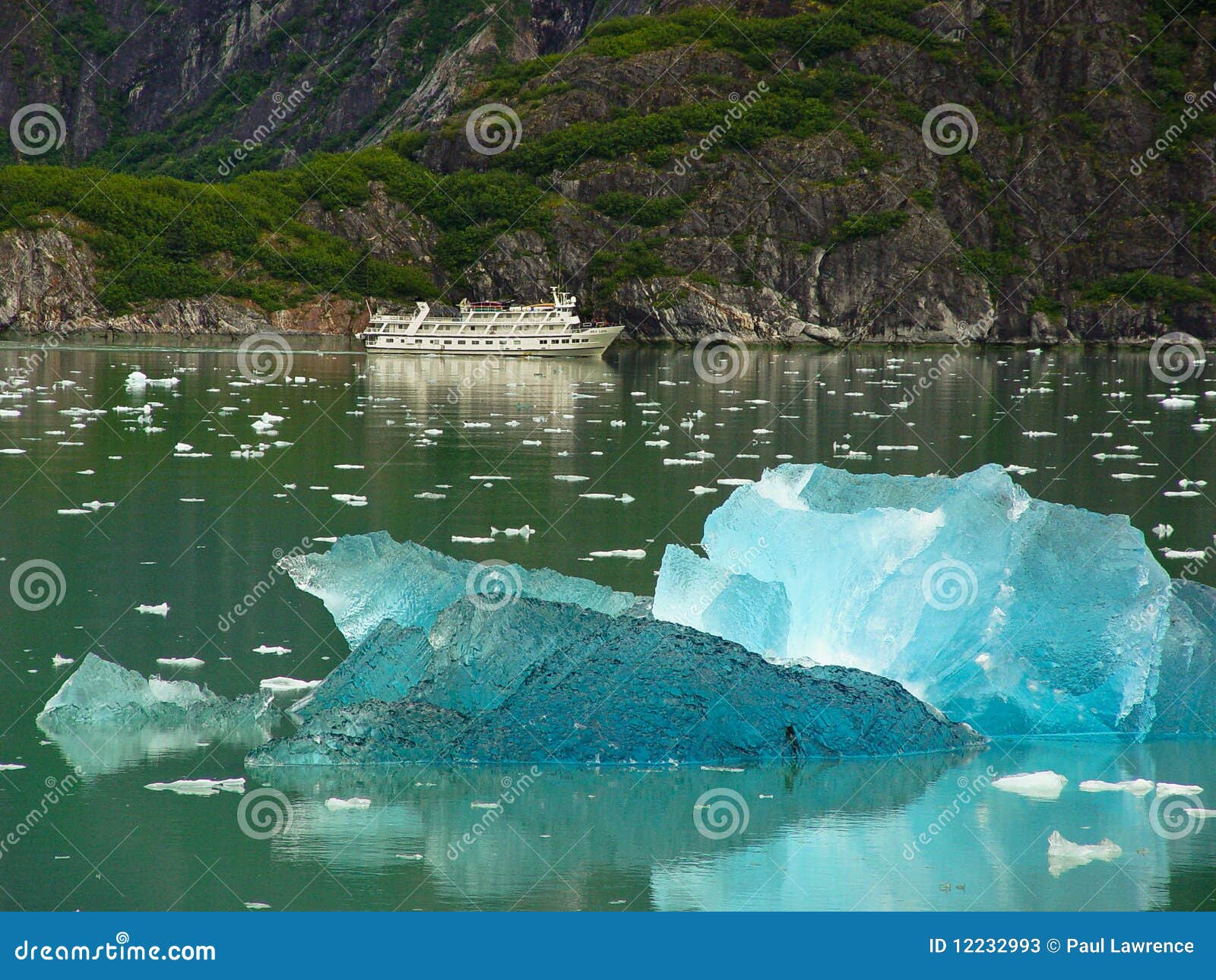 Cruse ship with Blue Ice stock image. Image of icebergs - 12232993