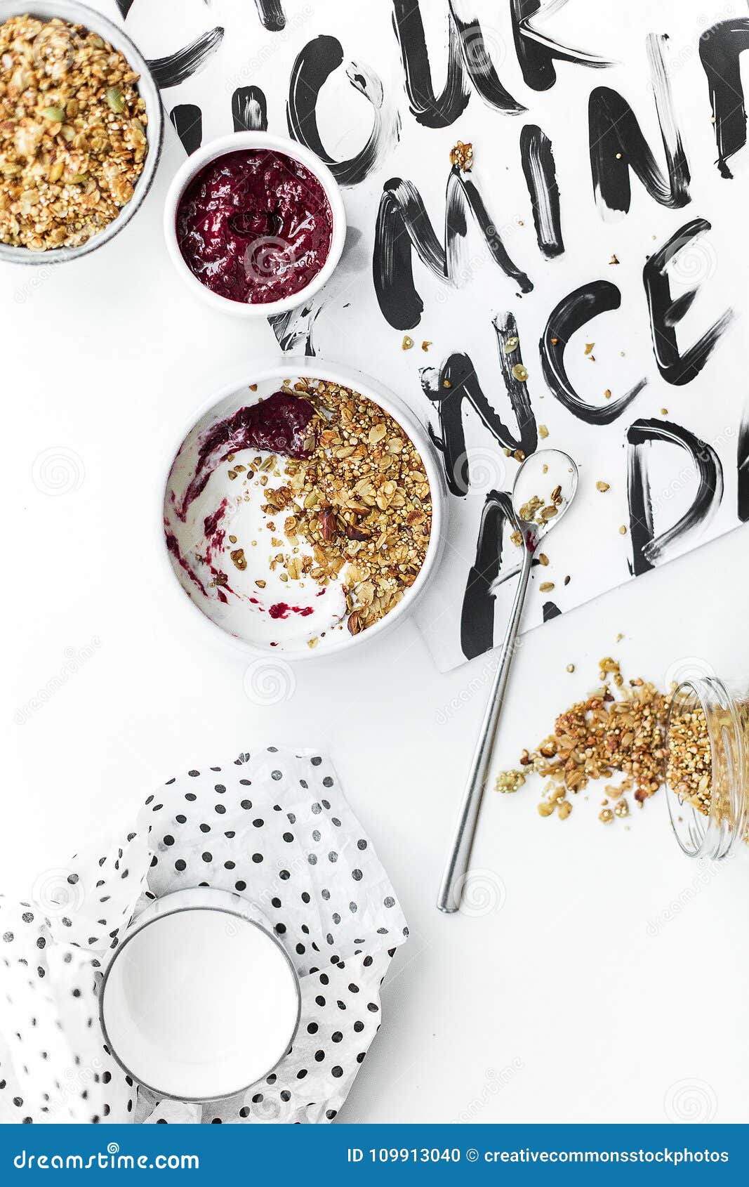 Crushed Food On Round White Ceramic Cup Picture. Image: 109913040