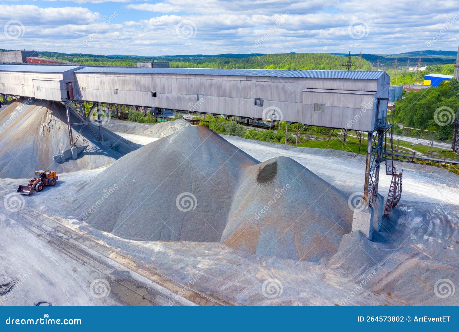Crushing and Screening Plant for Processing and Sorting Crushed Stone ...