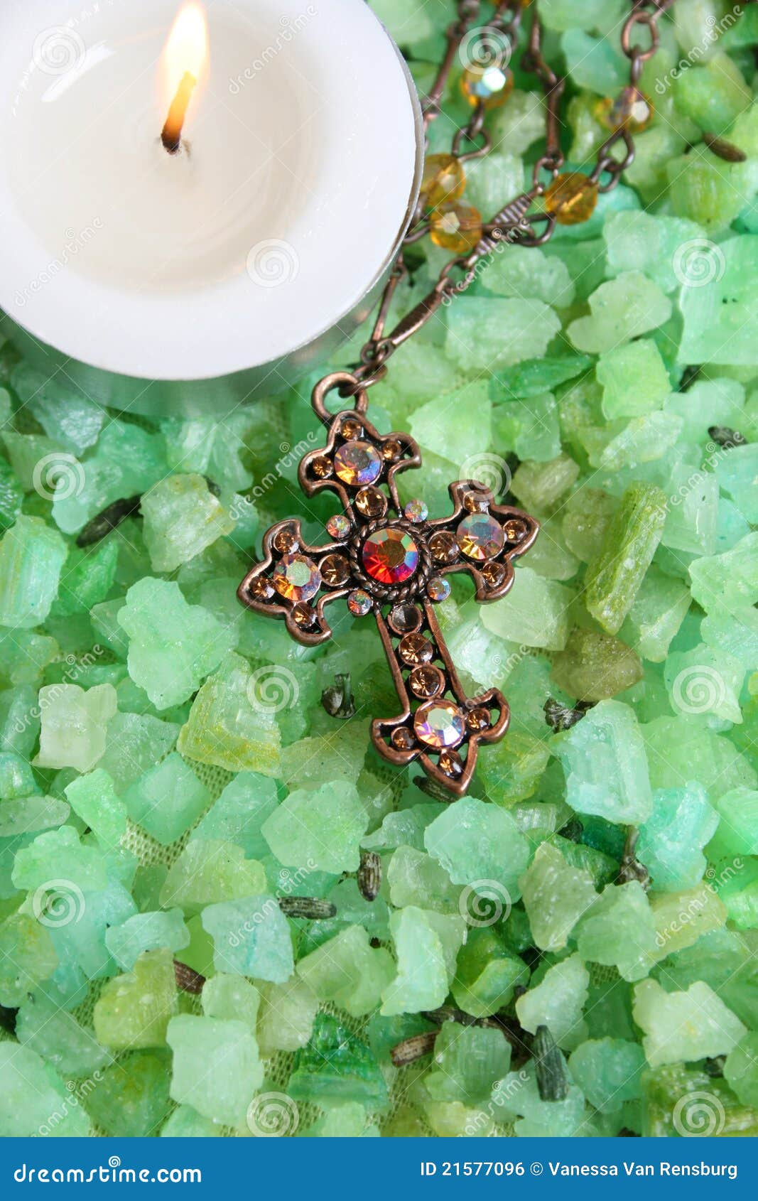 Cruz foto de stock. Imagem de bronze, cruz, rochas, agulha - 21577096