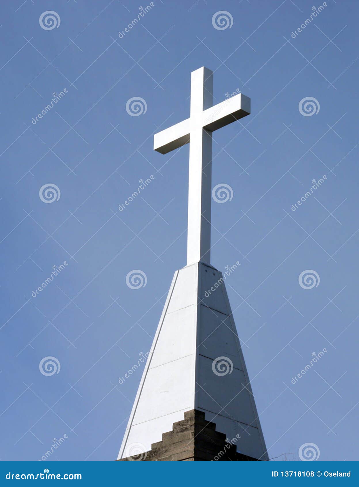 Cruz blanca foto de archivo. Imagen de cruz, cristo, religioso - 13718108