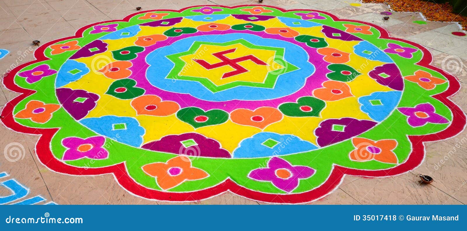 Cruz gamada Rangoli foto de archivo. Imagen de sello - 35017418