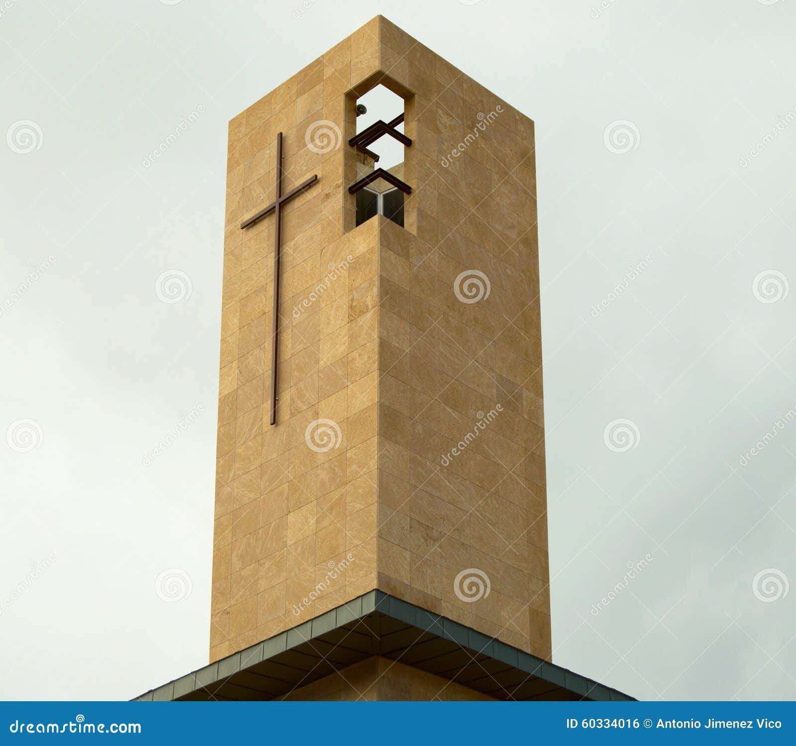 Cruz moderna de la iglesia foto de archivo. Imagen de azul - 60334016