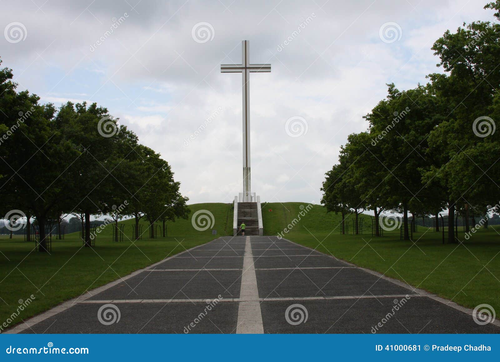 Cruz papal imagen de archivo. Imagen de recorrido, esperanza - 41000681