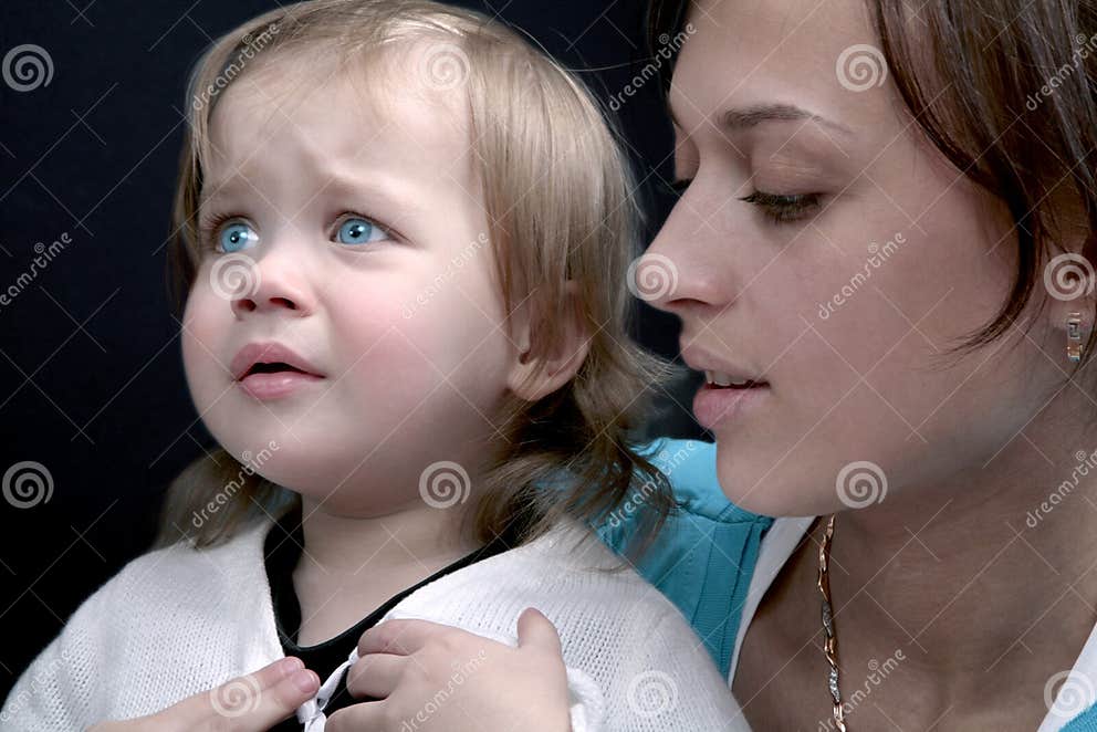 Crying baby with mom stock image. Image of family, childhood - 6003053