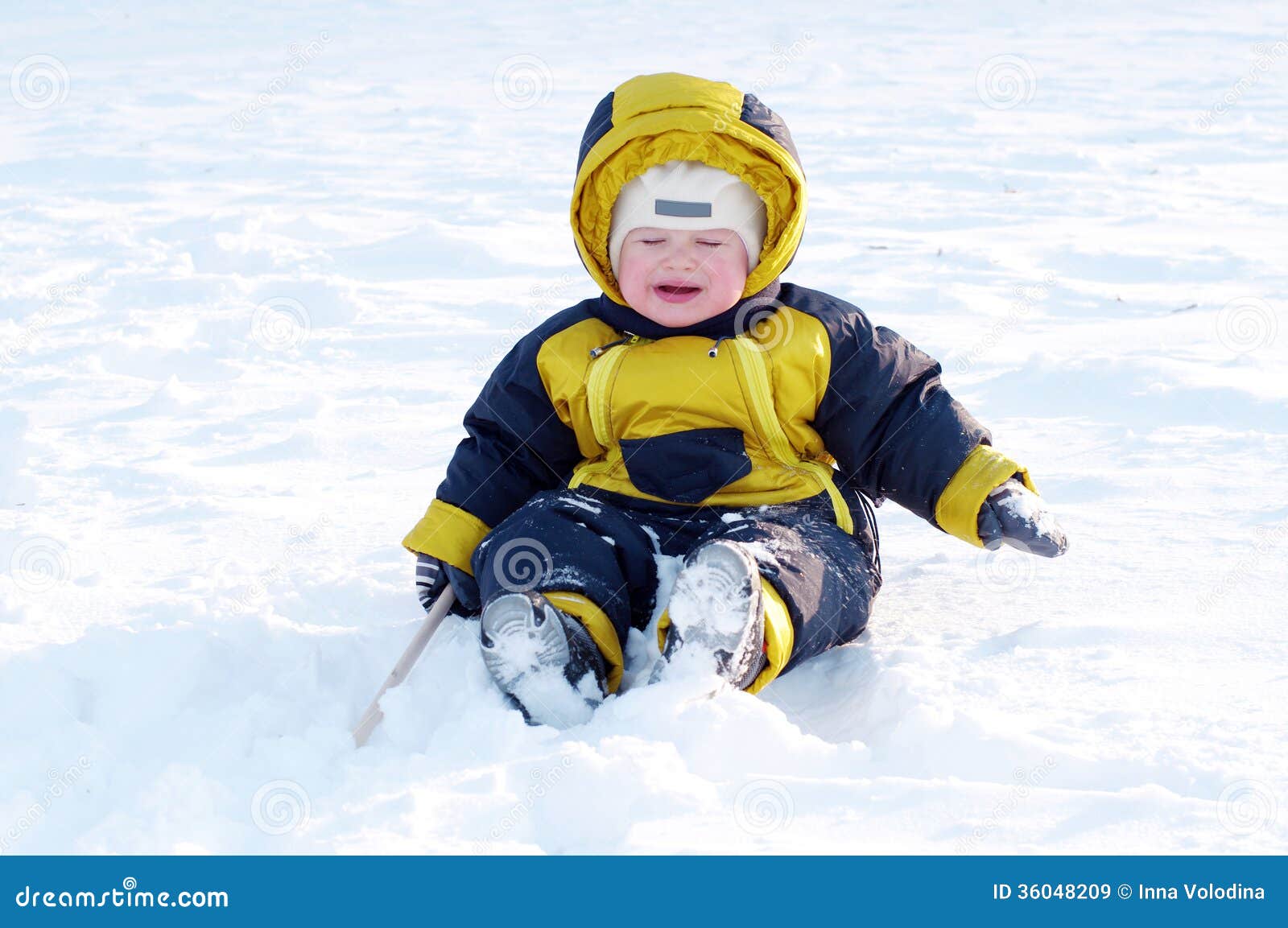 Crying Baby in Winter Outdoors Stock Image - Image of scoop, outdoors ...