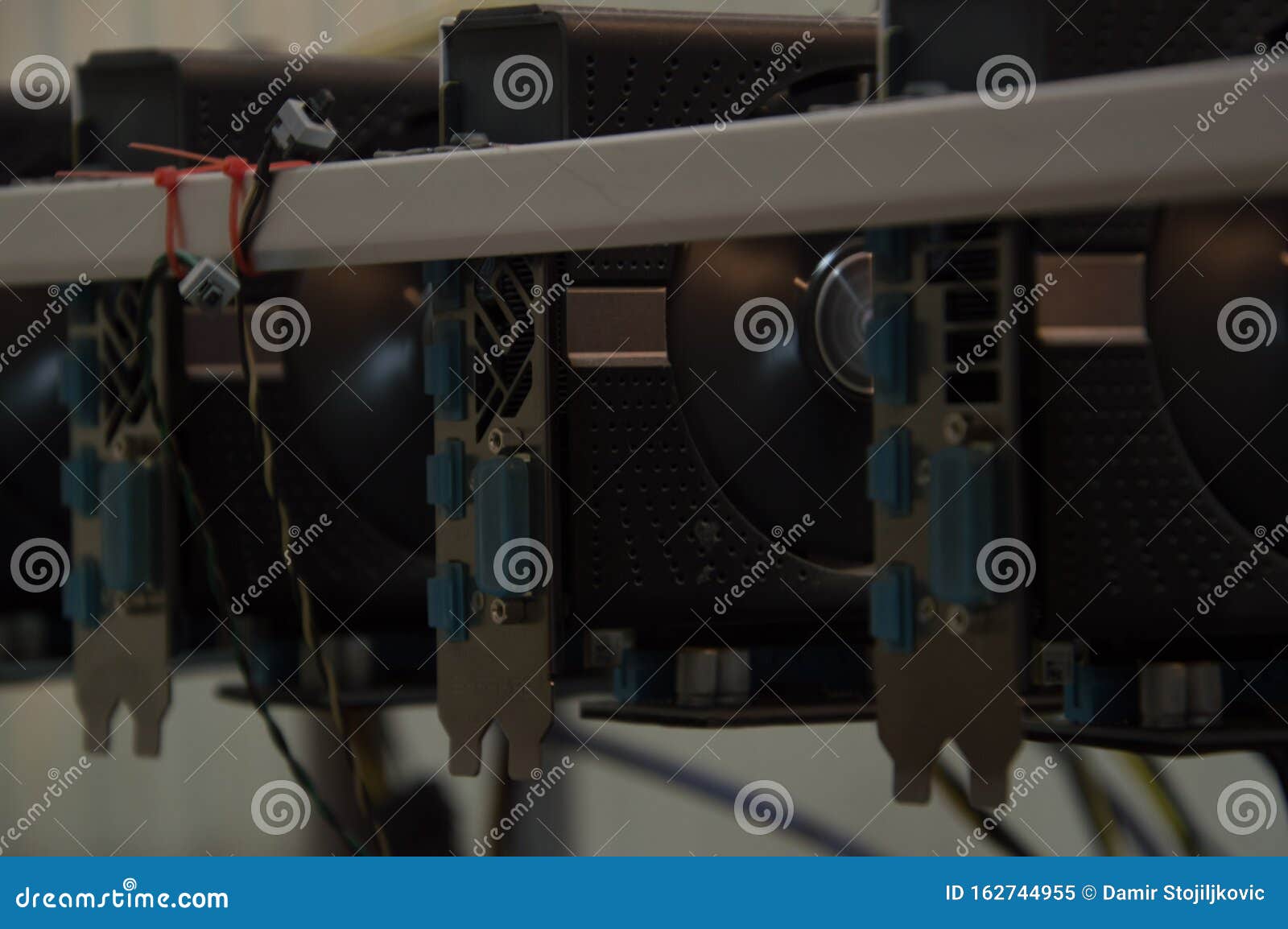 Crypto gpu mining machine stock image. Image of bank - 162744955