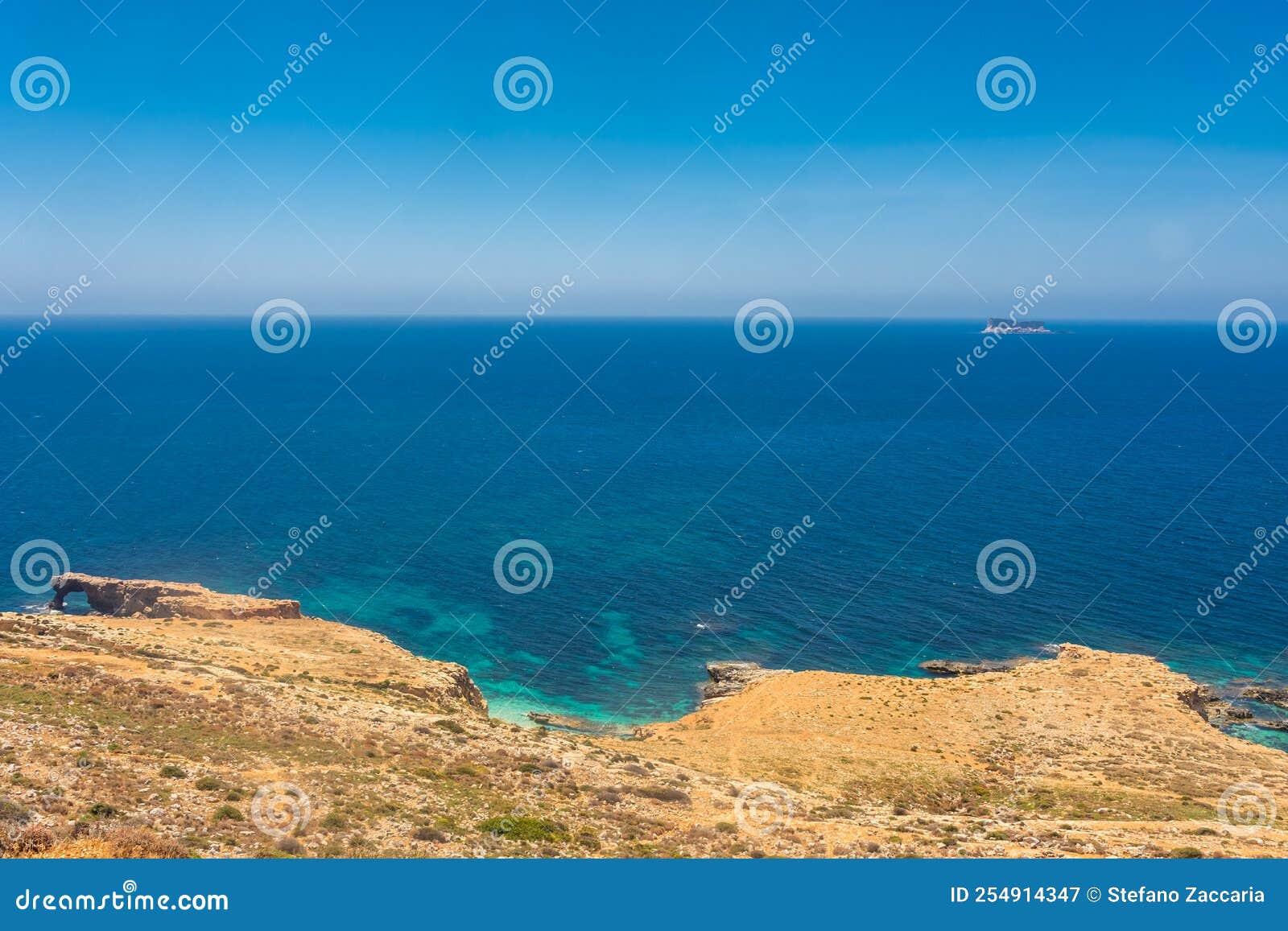 Crystal Clear Turquoise Water Down the Dingli Cliffs, Malta Stock Image ...