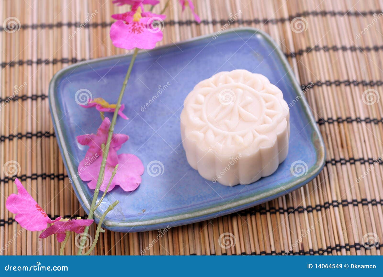 Crystal Mooncake stock image. Image of slice, cake, pastry - 14064549