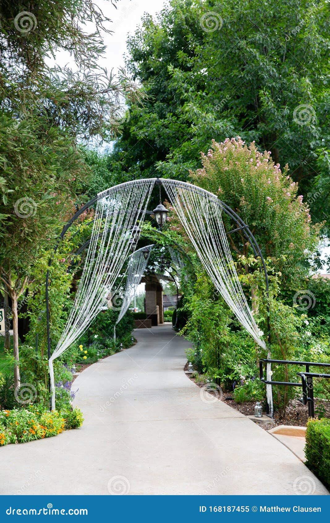 Crystal String Decorations for a Wedding Stock Image - Image of glam ...