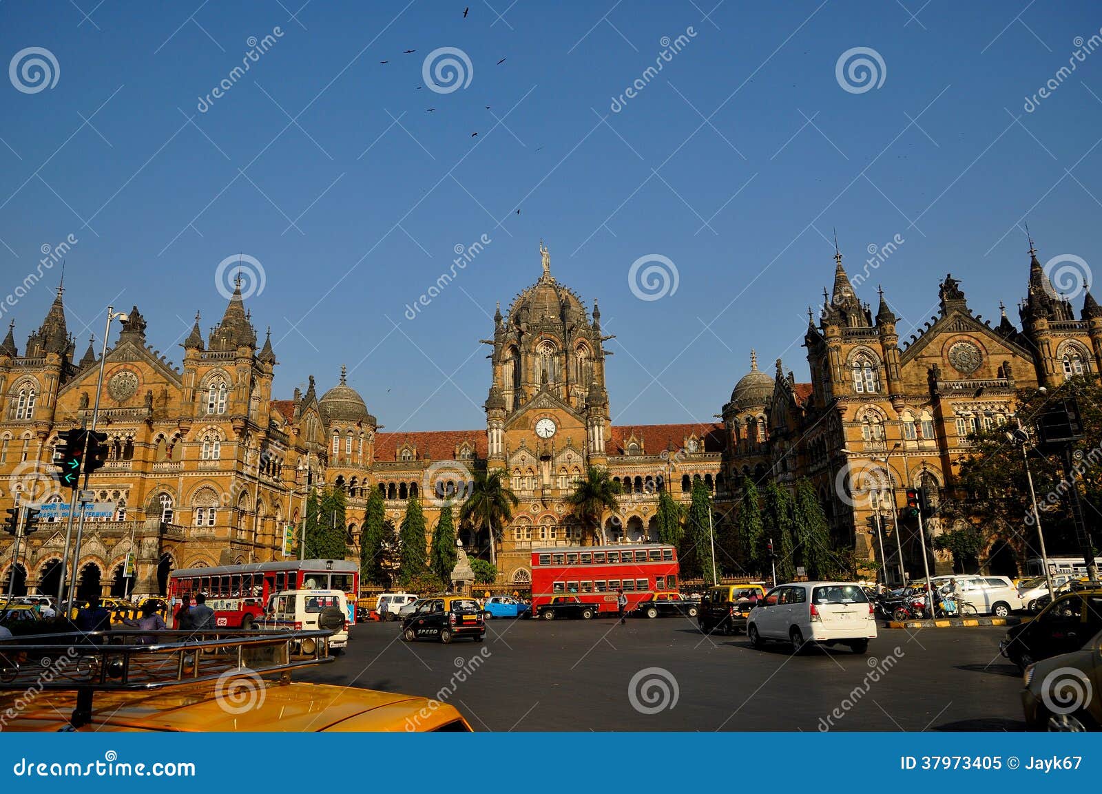 CST Mumbai editorial image. Image of heritage, india - 37973405