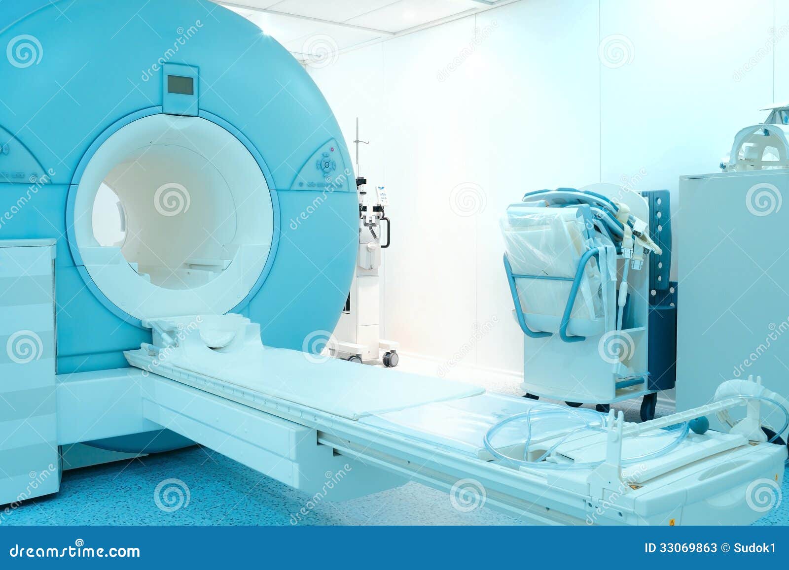 CT machine stock image. Image of claustrophobia, brain - 33069863