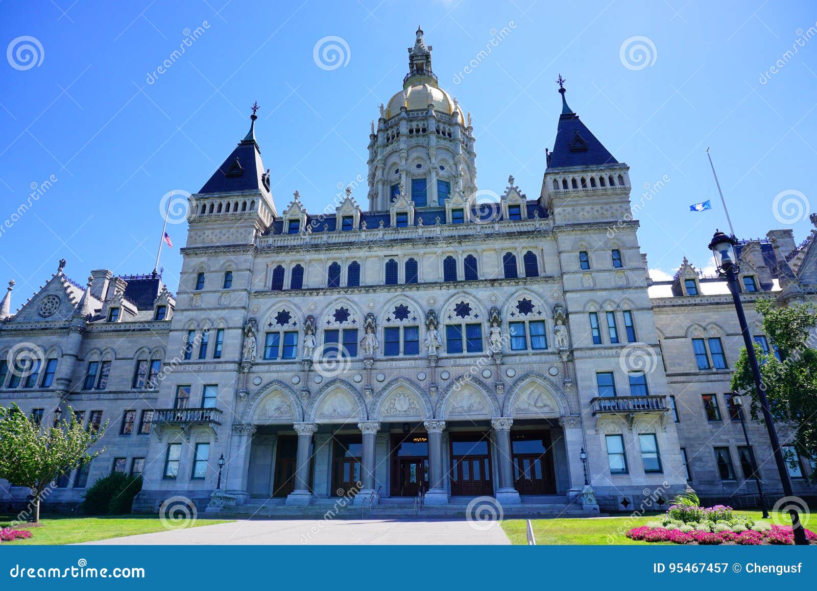 CT State Capitol stock image. Image of hill, dome, england - 95467457
