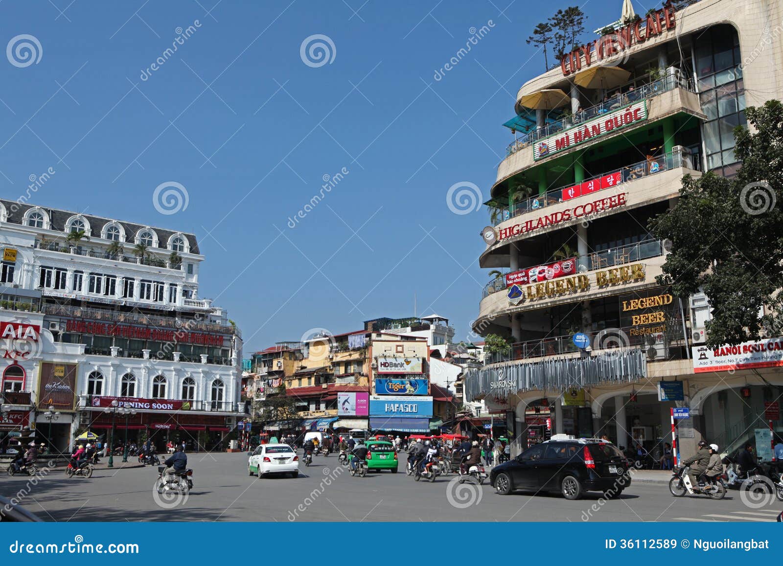 Cuadrado Al Lado Del Lago Hoan Kiem Imagen de archivo editorial ...