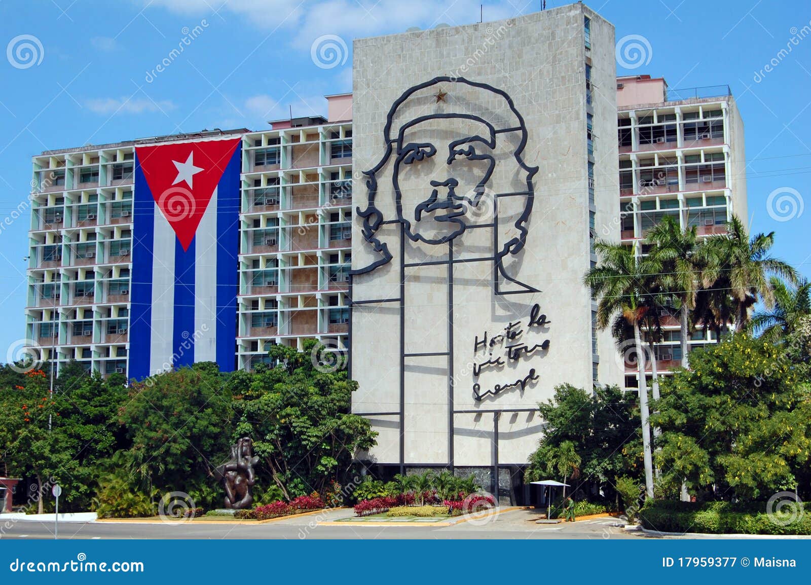 Cuban Flag and Che Guevara editorial photography. Image of ministry ...