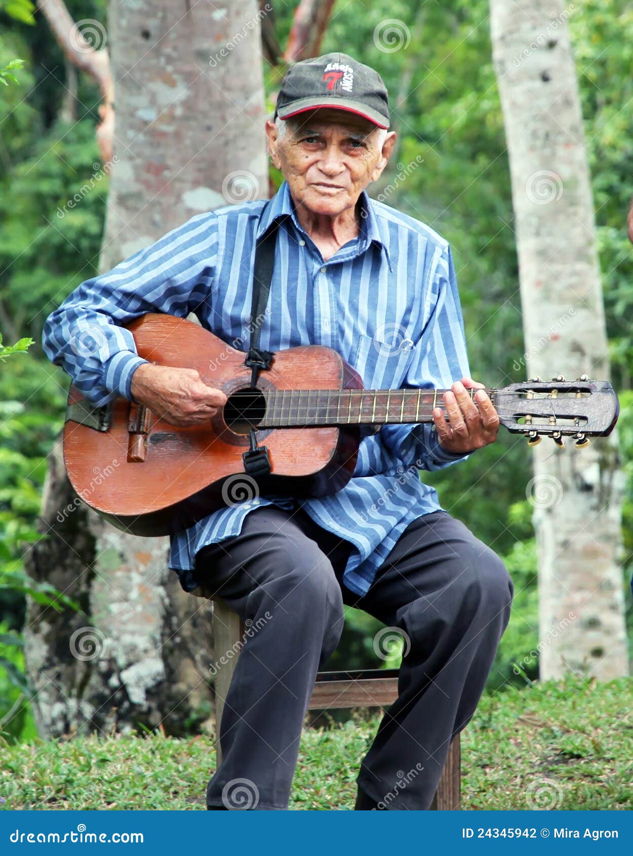 Cuban musician editorial photography. Image of playing - 24345942