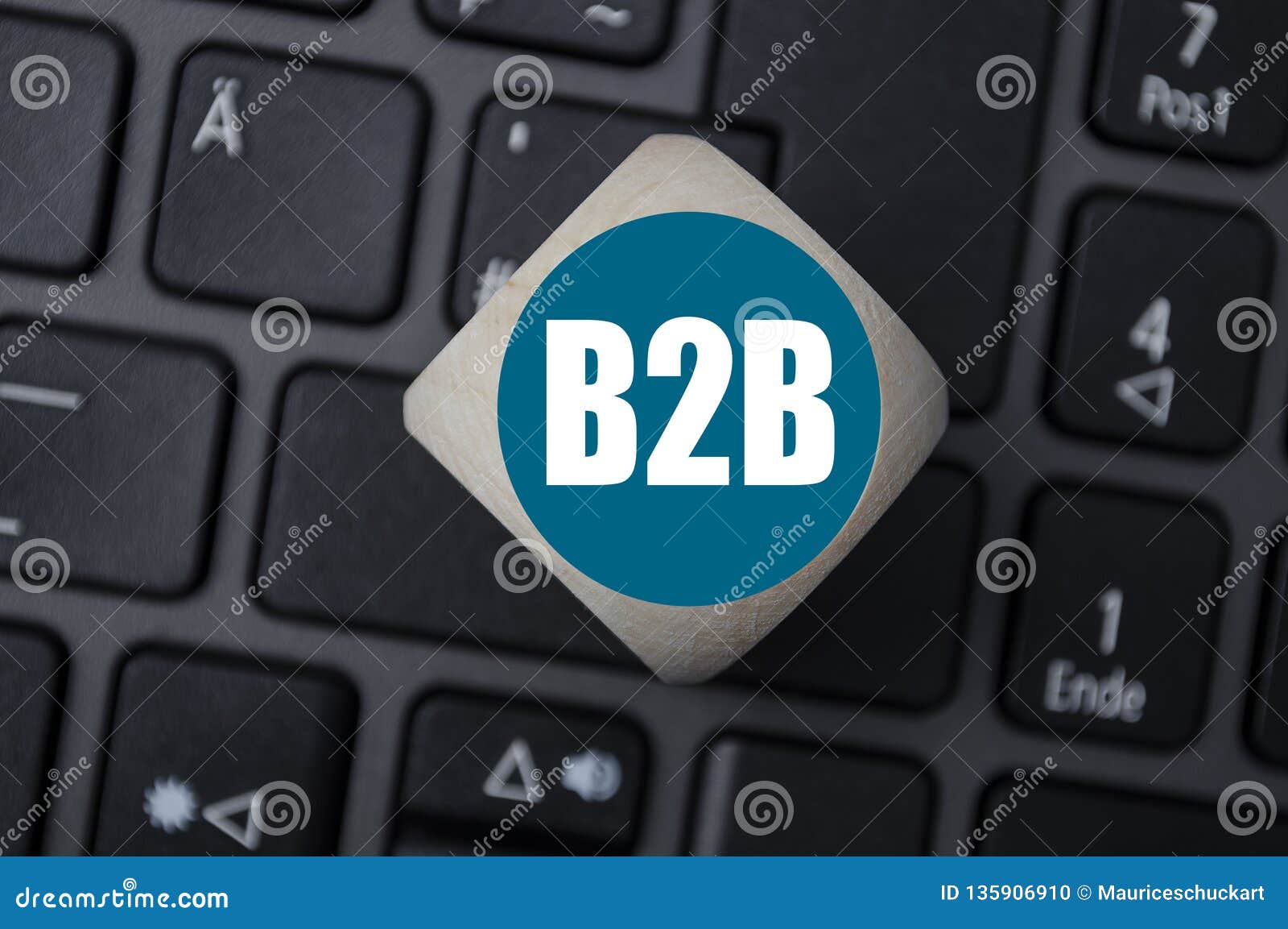 Cube dice with B2B stock photo. Image of customer, online - 135906910