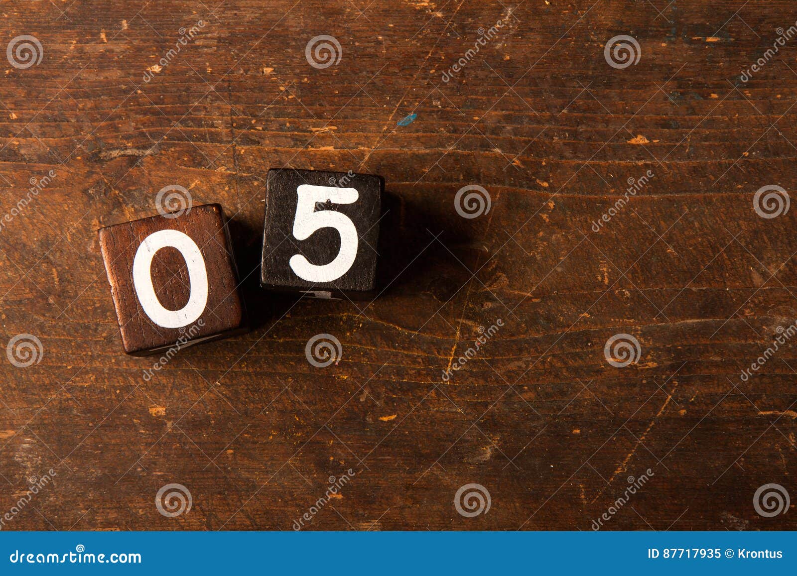 Cube Numbers on Old Wooden Table with Copy Space, 05 Stock Image ...