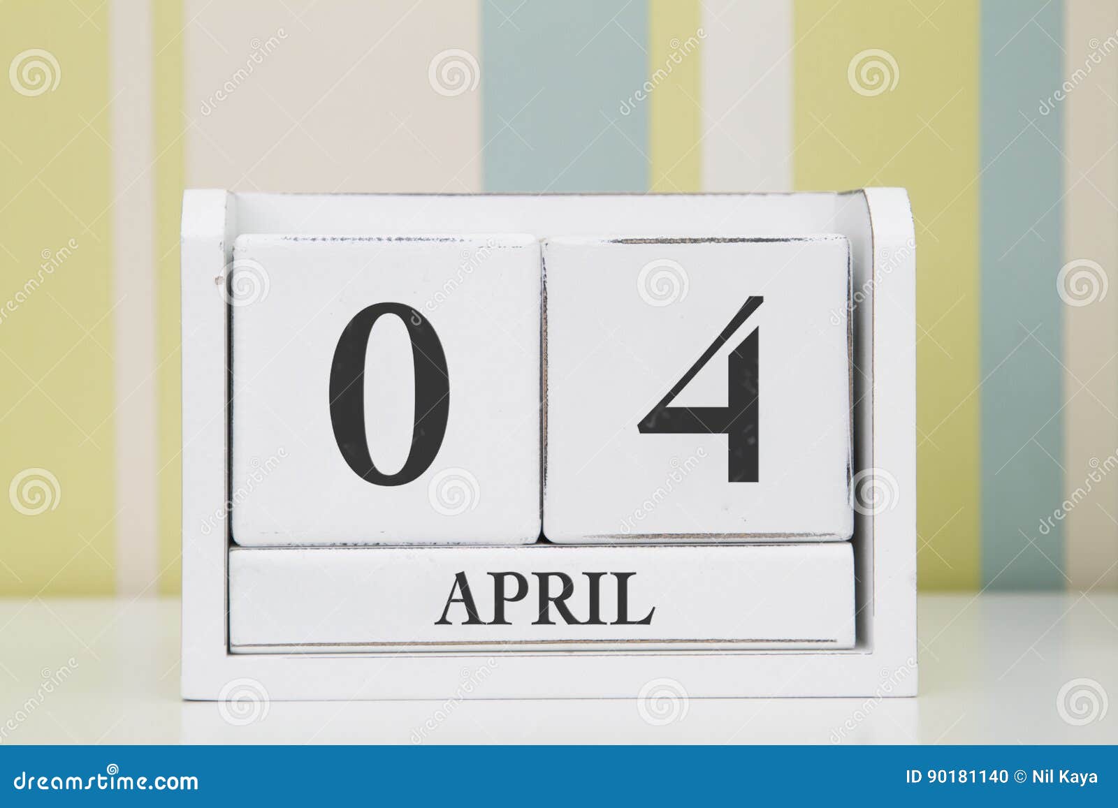 Cube Shape Calendar for APRIL 4 Stock Photo - Image of blank, date ...