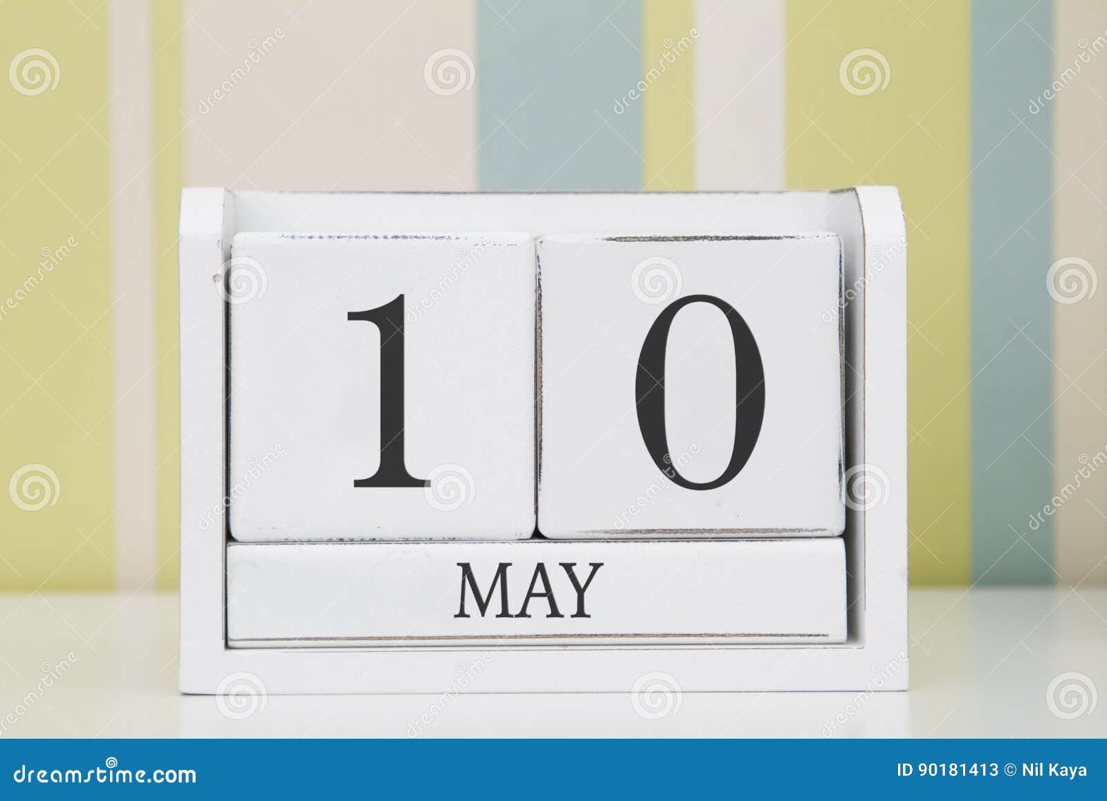 Cube Shape Calendar for MAY 10 Stock Image - Image of empty, date: 90181413