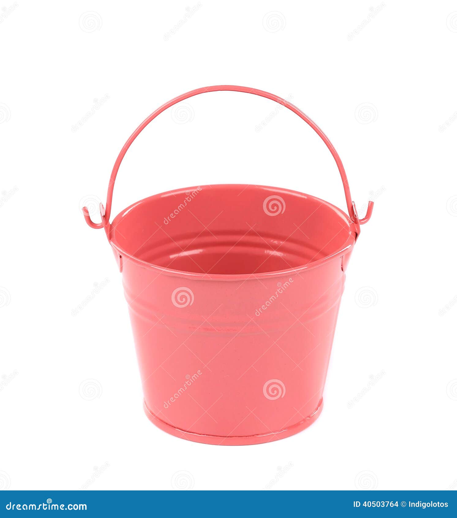 Cubeta Cor-de-rosa Do Metal Com Punho Foto de Stock - Imagem de vazio ...