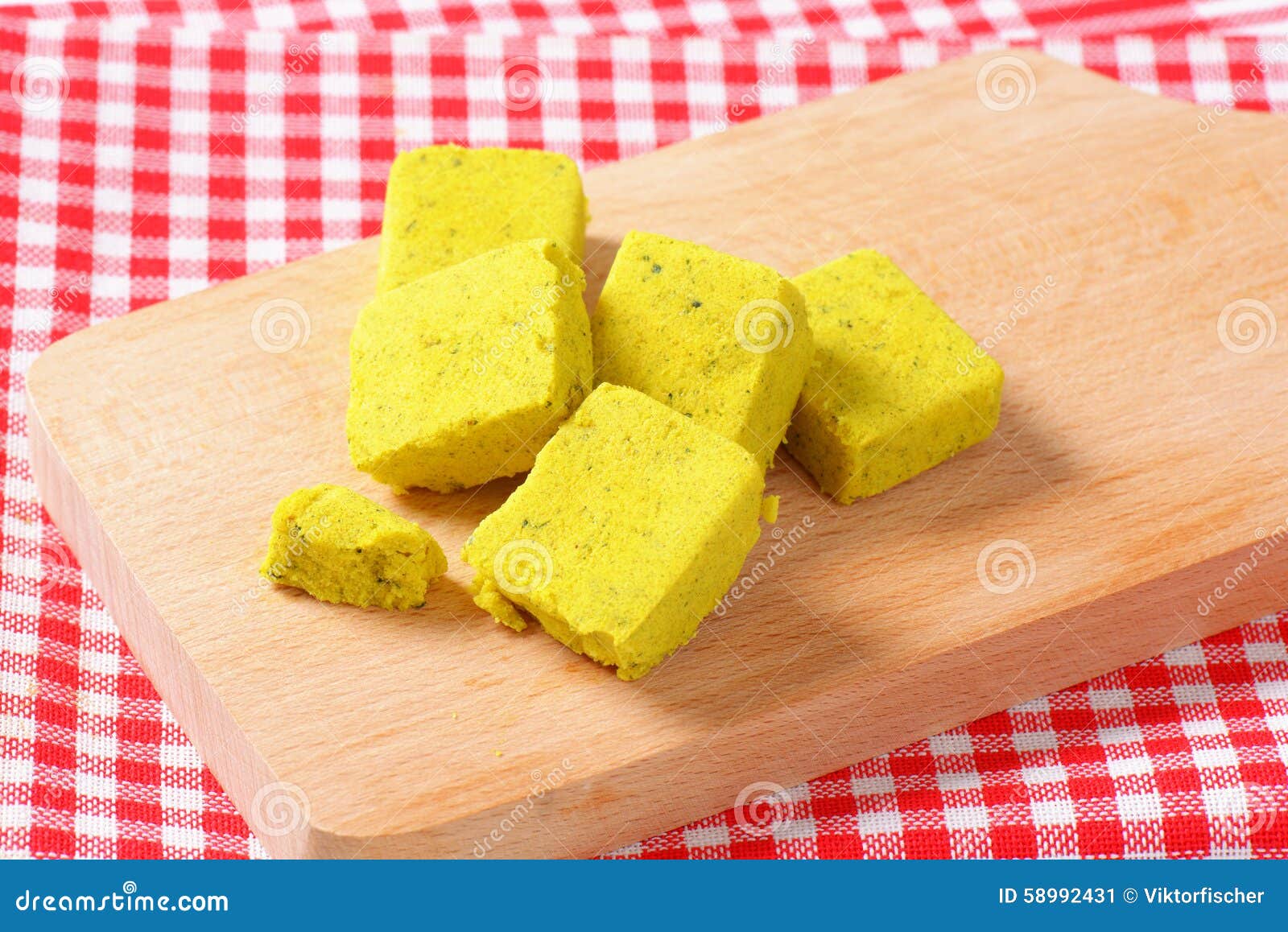 Cubos de caldo del pollo imagen de archivo. Imagen de deshidratado ...